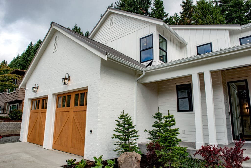 Modern Farmhouse Design: How Brick Fits In - Mutual Materials